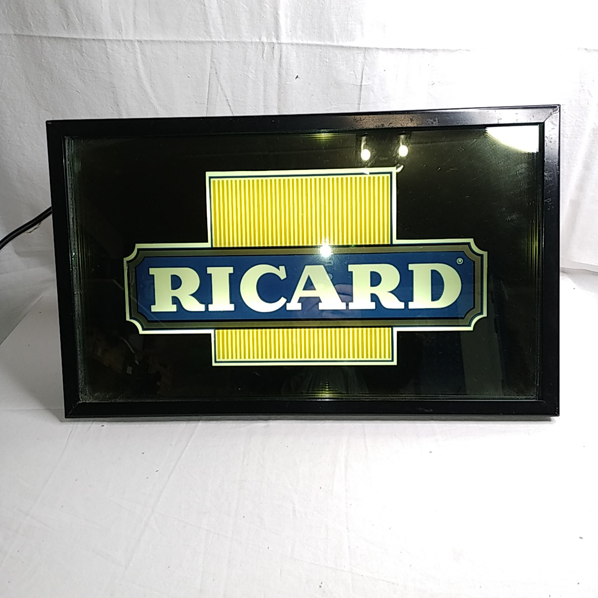 Enseigne lumineuse publicitaire - RICARD - Label Emmaüs