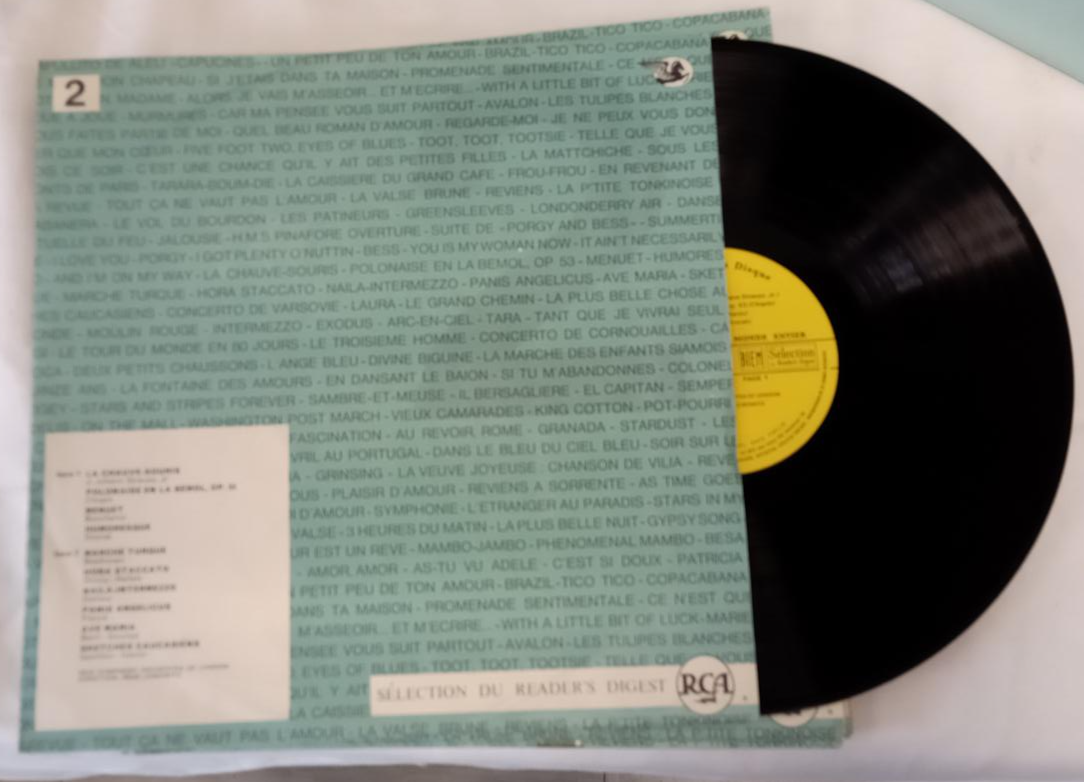 Coffret vinyles 33 tours - Airs célèbres du monde entier - Label ...