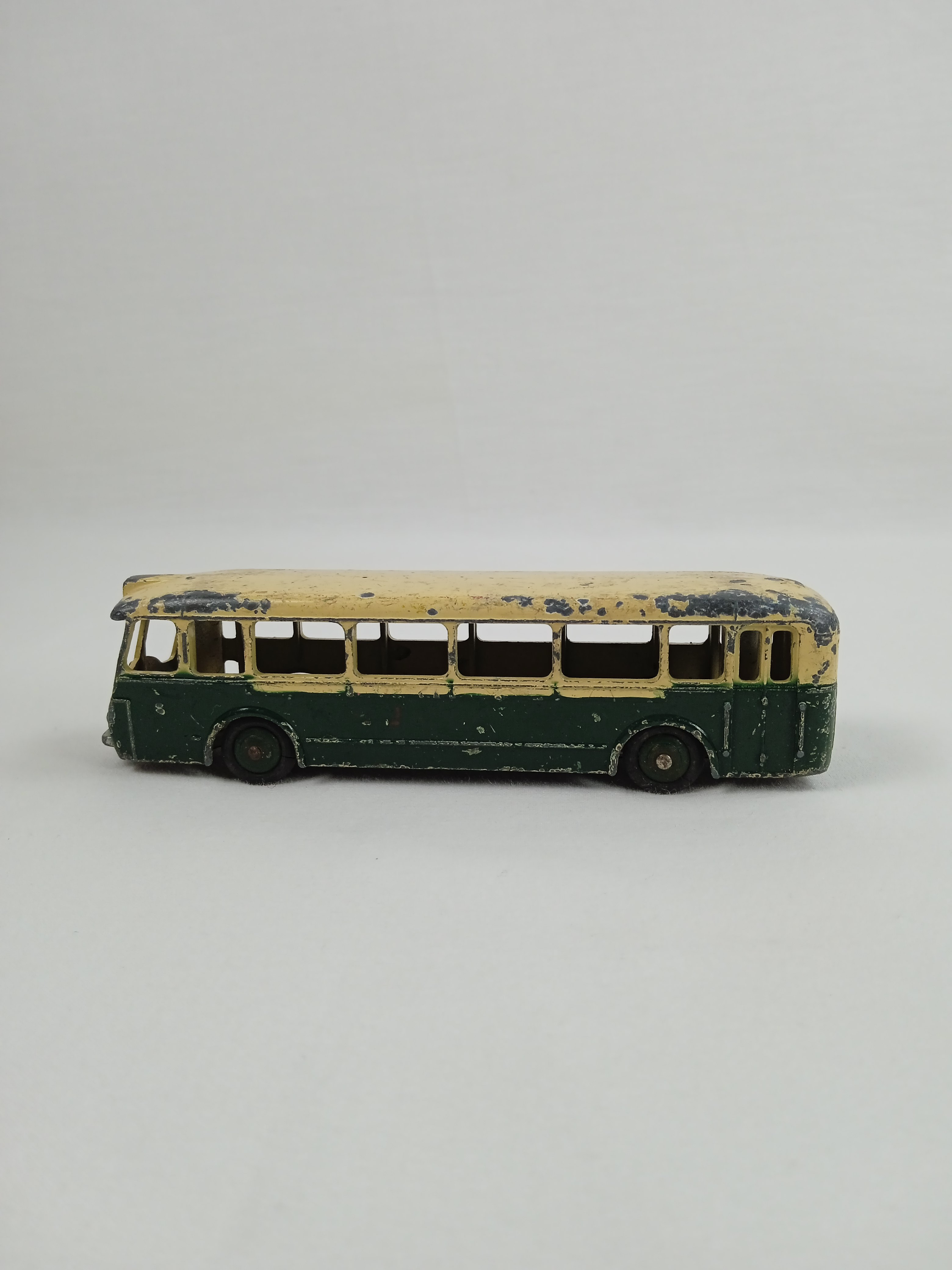 Bus parisien SOMUA PANHARD miniatures - Dinky Toys - Meccano - Vintage ...