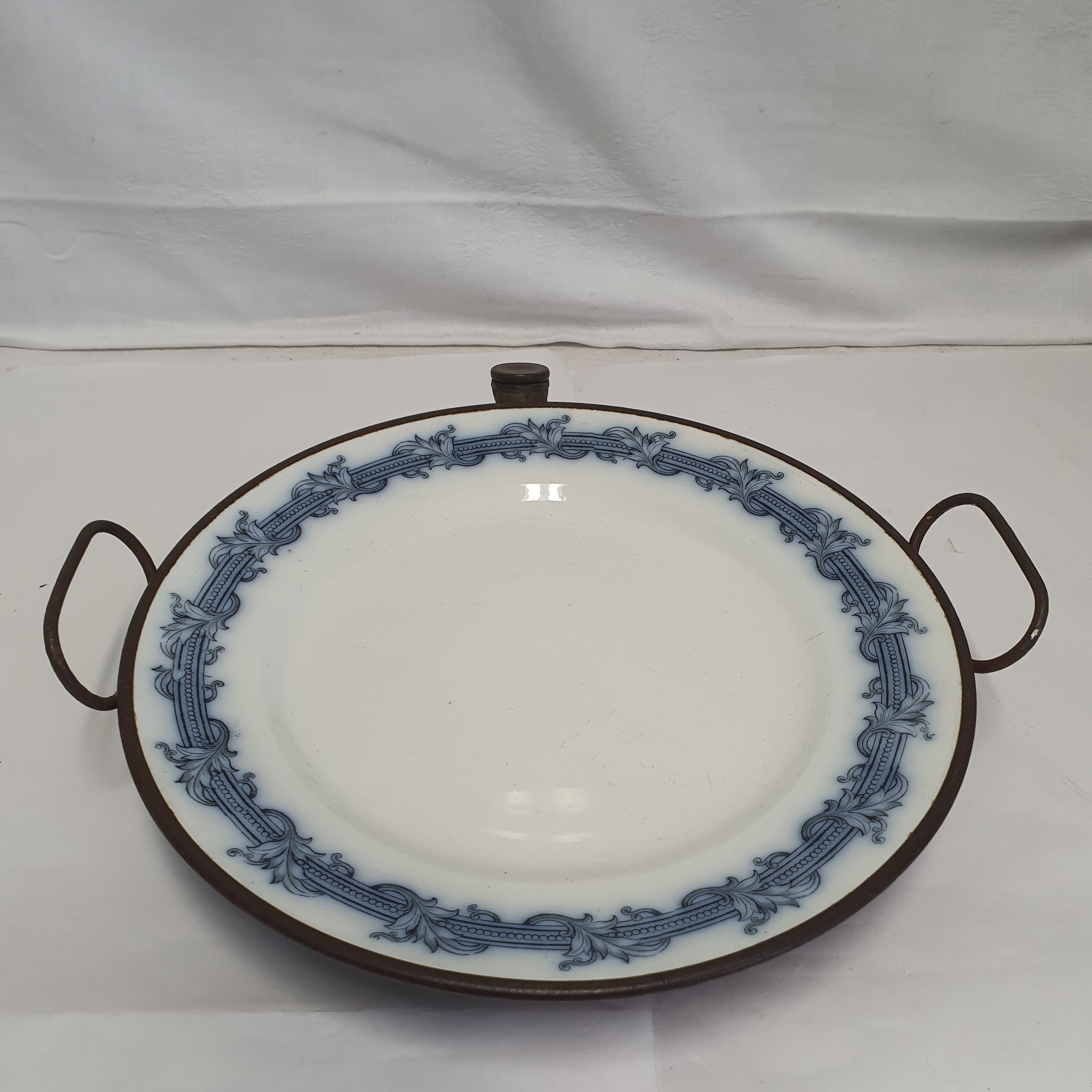 🏠 Assiette Chauffante en Porcelaine Bleu Antique Dans Son Jus pour la ...