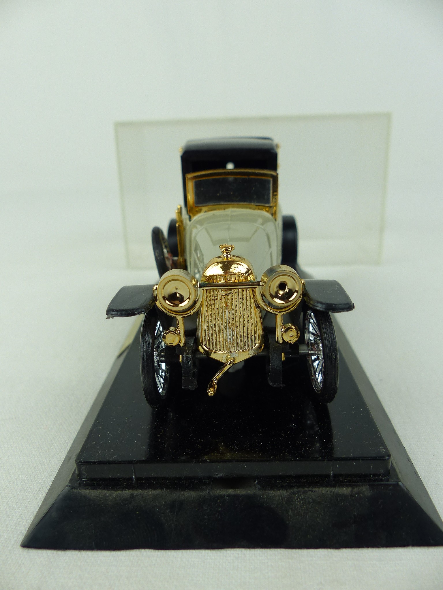 🎲 Modèle réduit 1/43 Elizalde R.V.E. limousine 1921, N°6014, années 70 ...