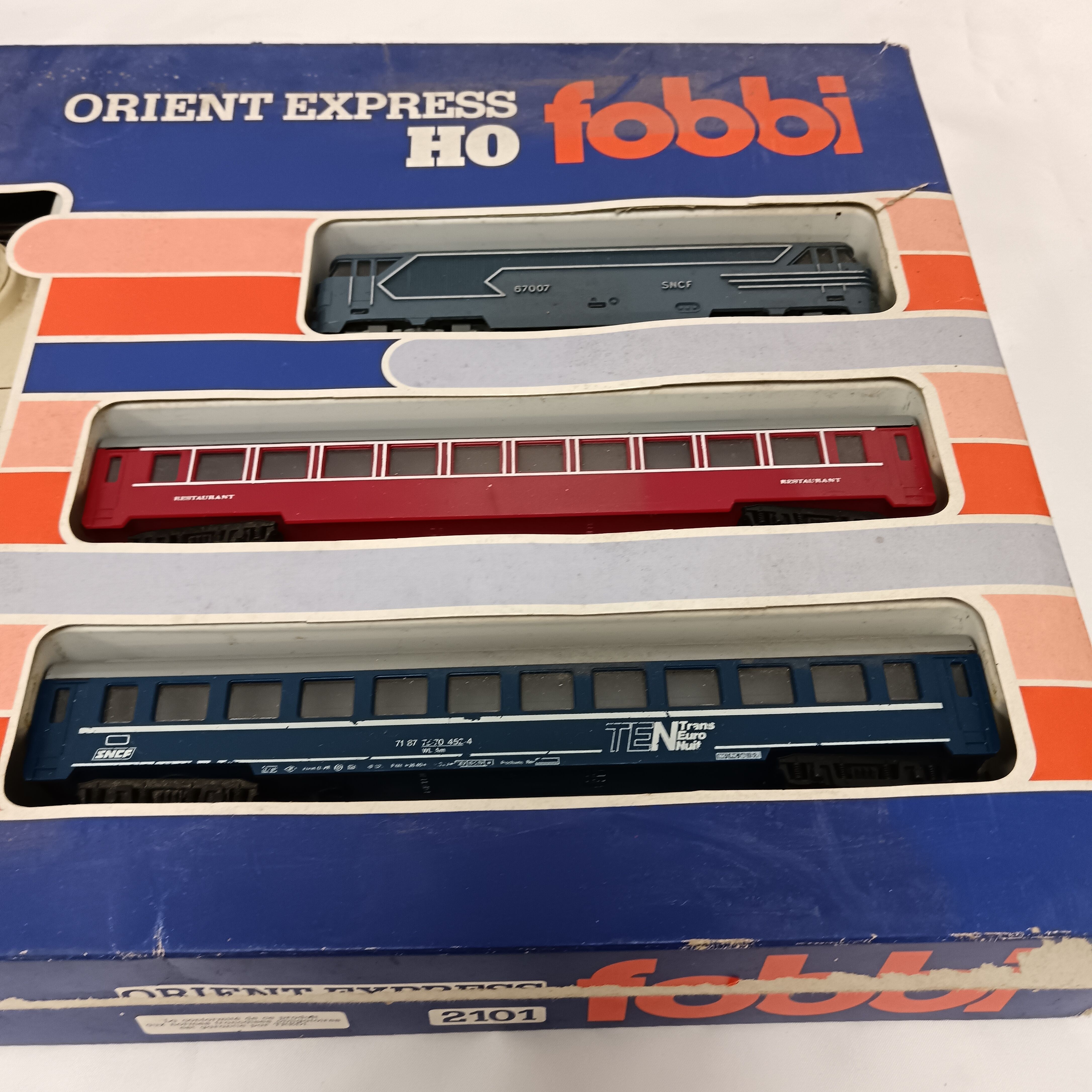 coffret Orient Express, avec boîtier à piles Fobbi réf. 2101 - Label Emmaüs