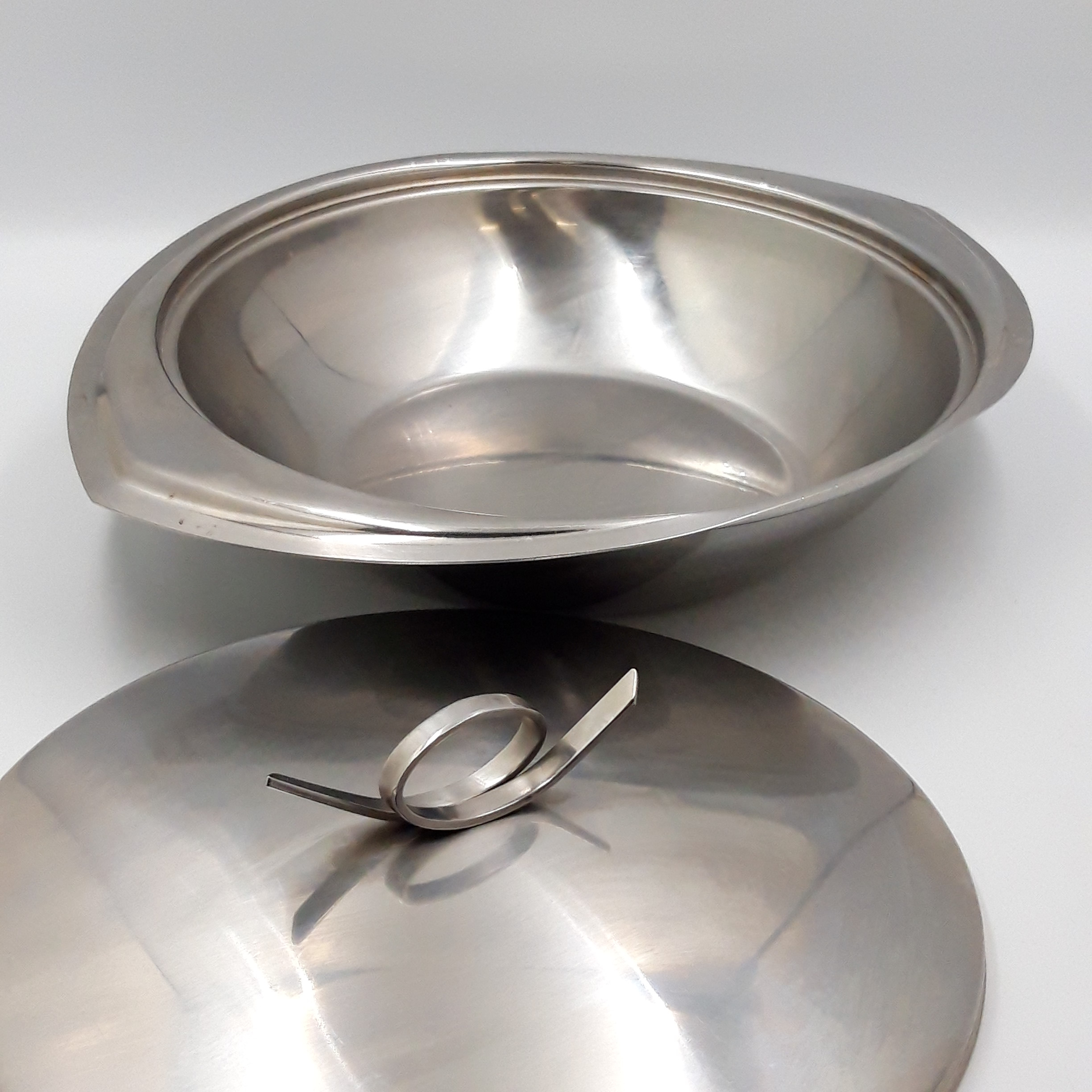 Soupière en inox-massif Degrenne - Label Emmaüs