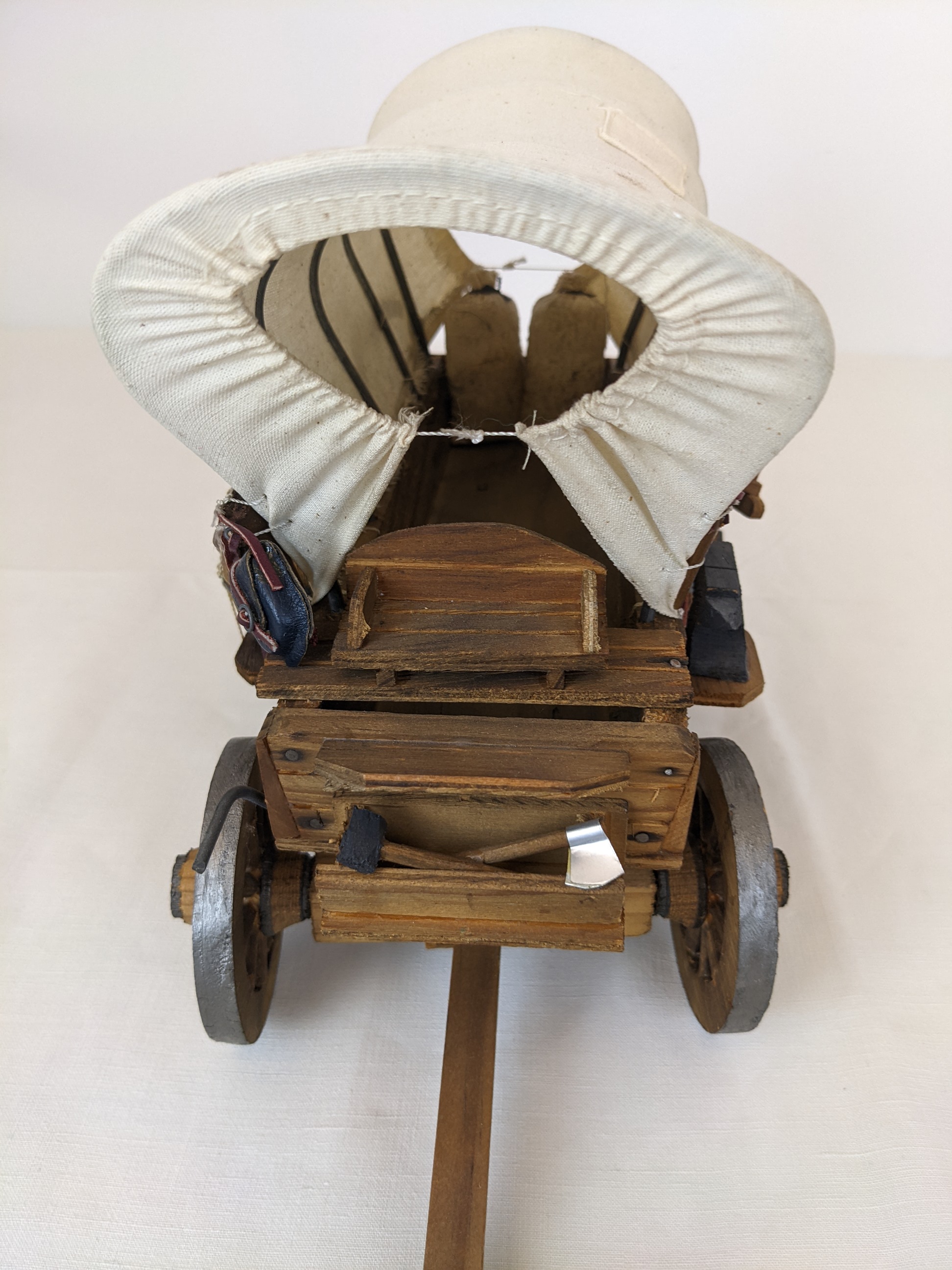 Chariot en bois Western - style rétro - Label Emmaüs