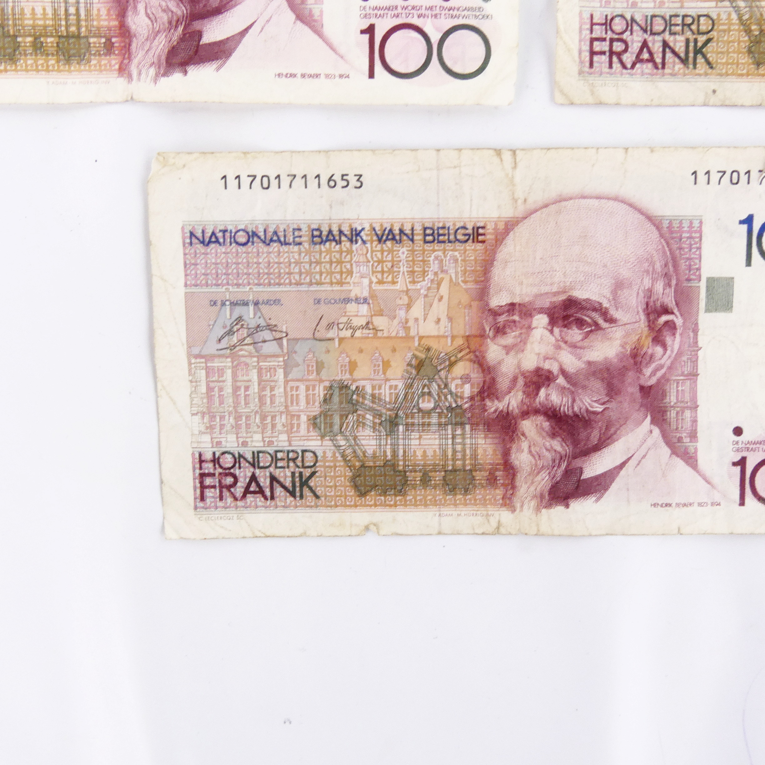 Trois billets de cent francs belges - Label Emmaüs