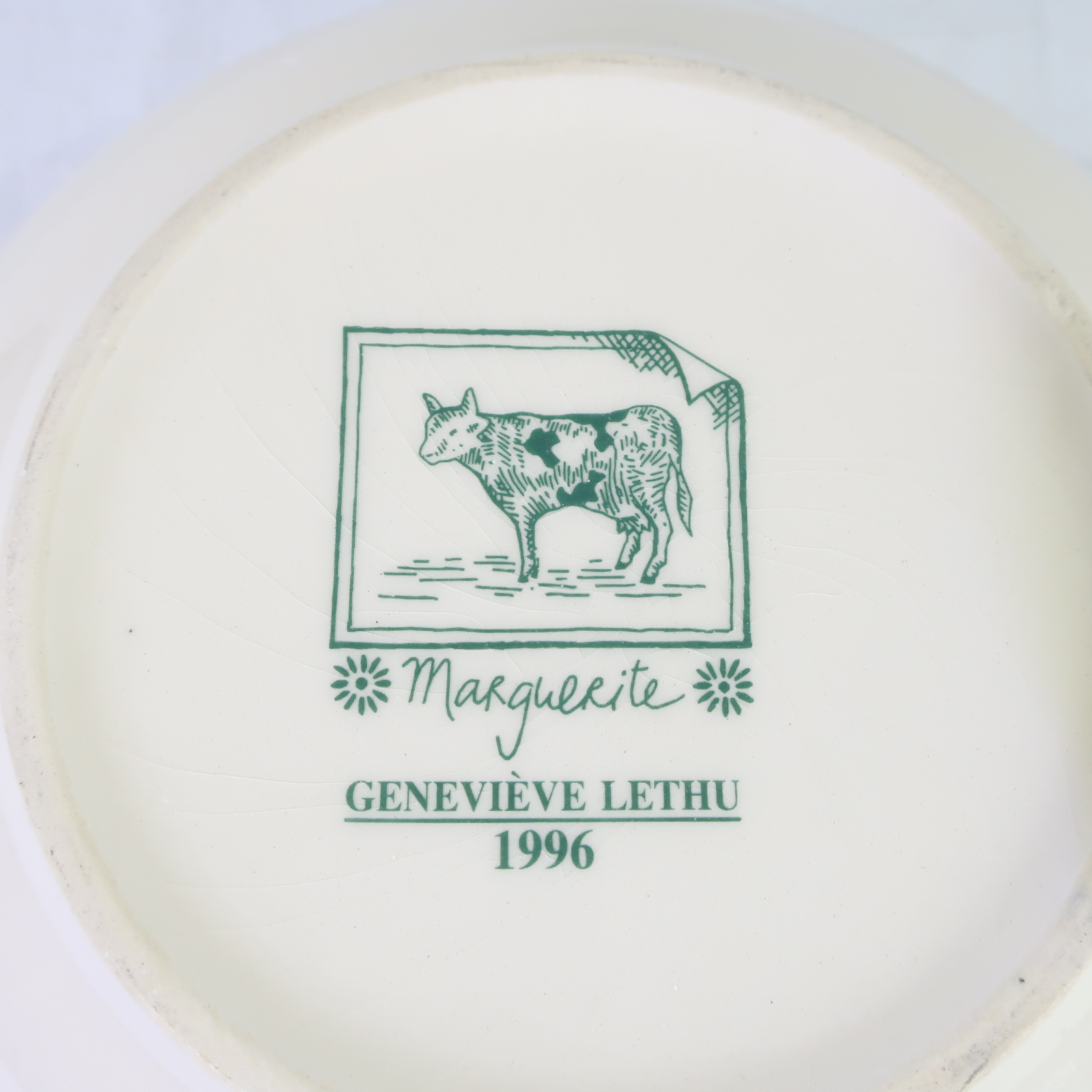 Assiette creuse " Marguerite " en céramique Geneviève Lethu 1996 - Label Emmaüs