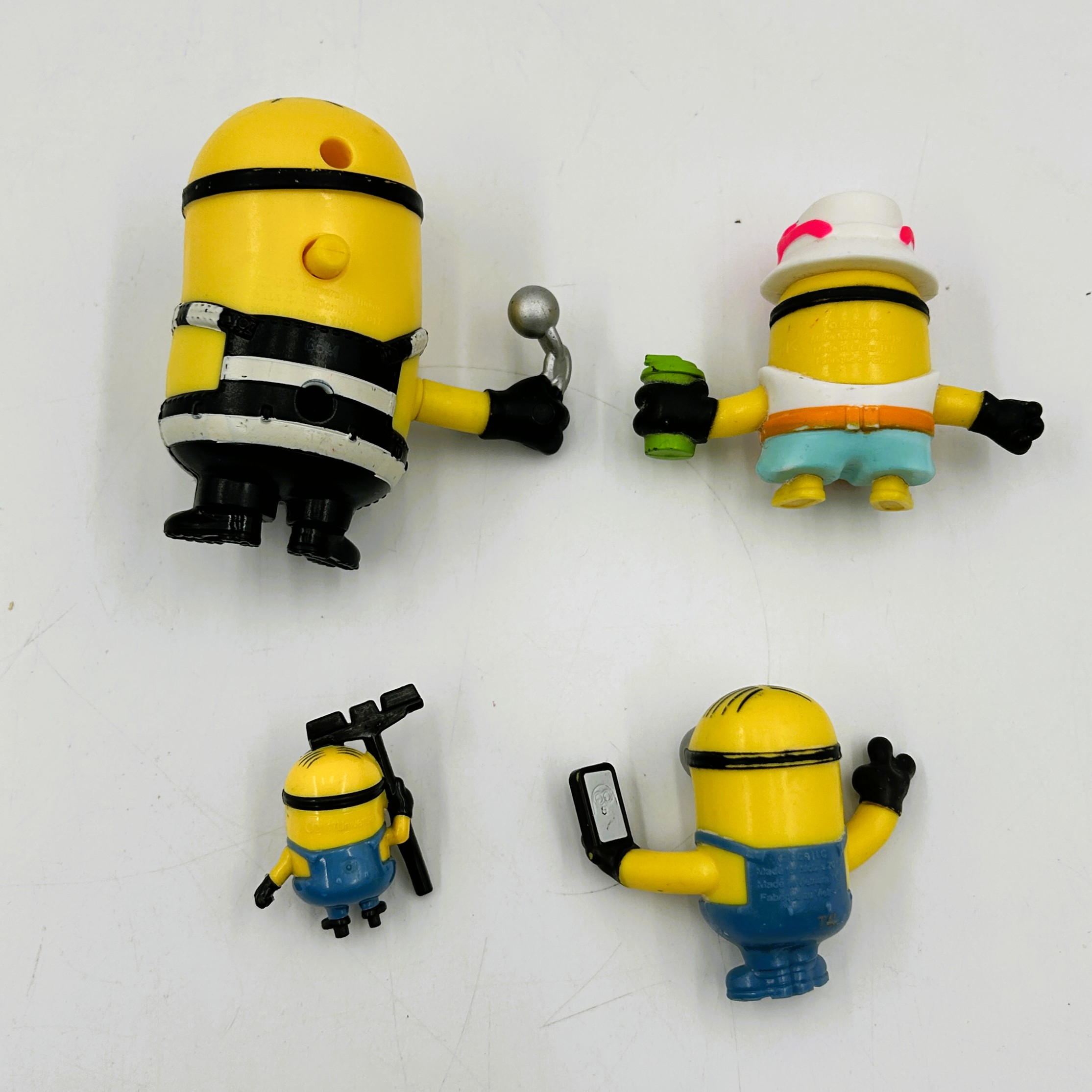 🎲 14 figurines Minions + 1 figurine Gru jeux et vinyles d'occasion pas ...