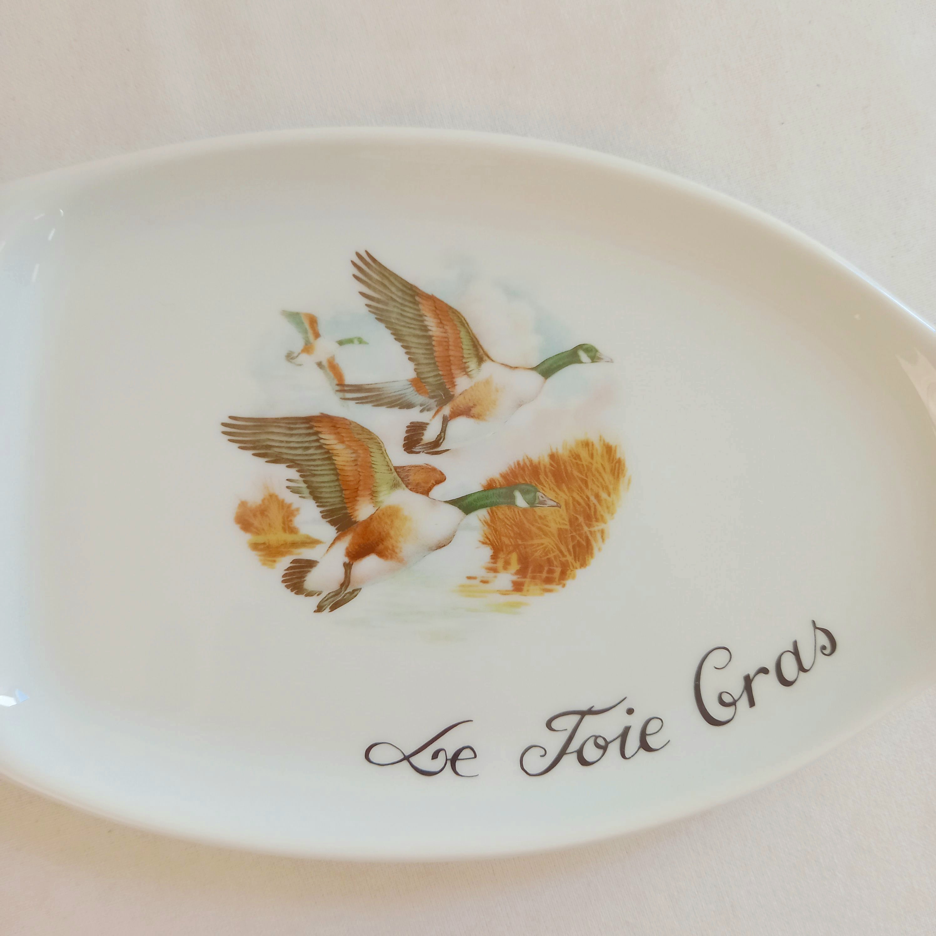 Plat à foie gras en porcelaine de Sologne - Label Emmaüs