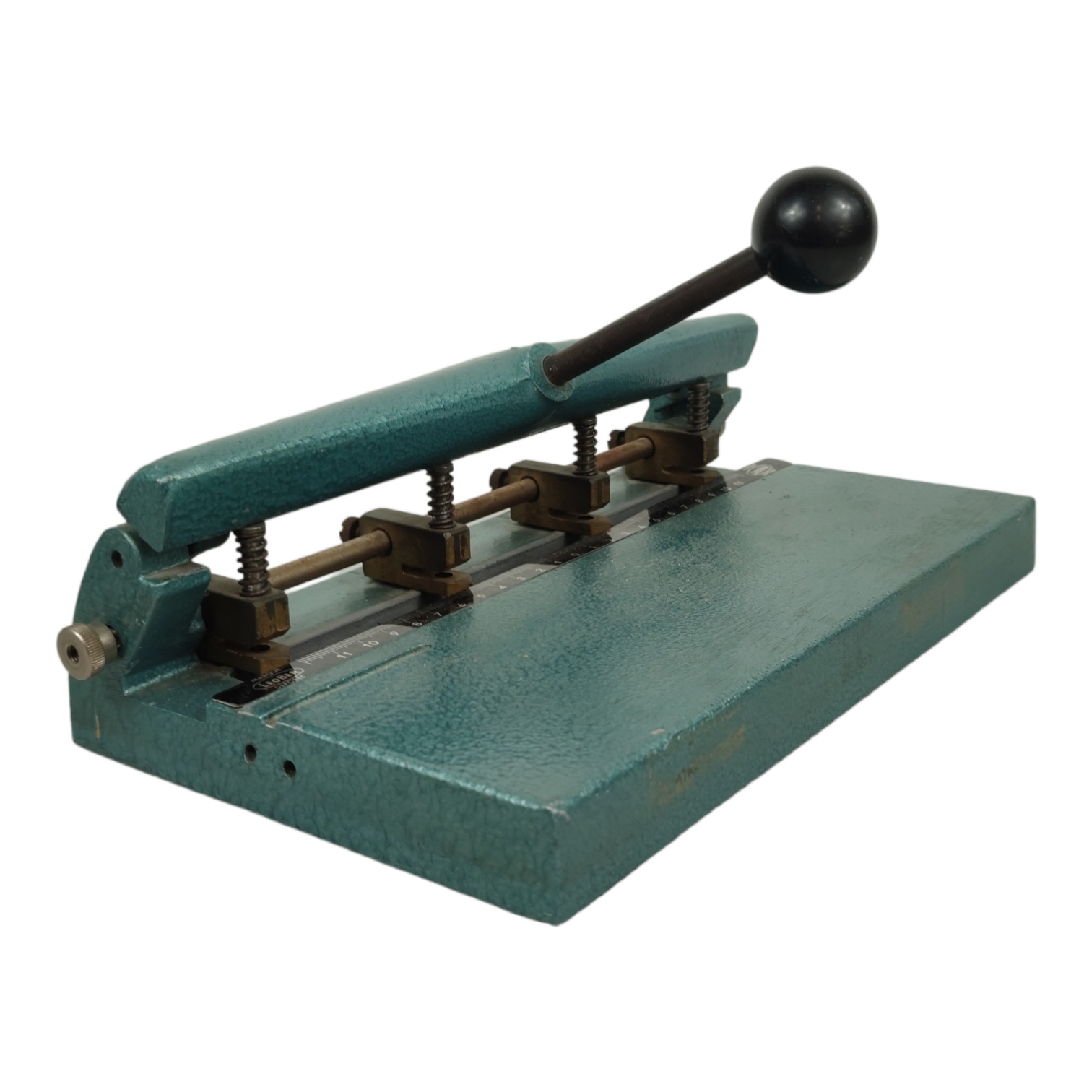 Ancienne perforatrice Leober 1215 - Label Emmaüs