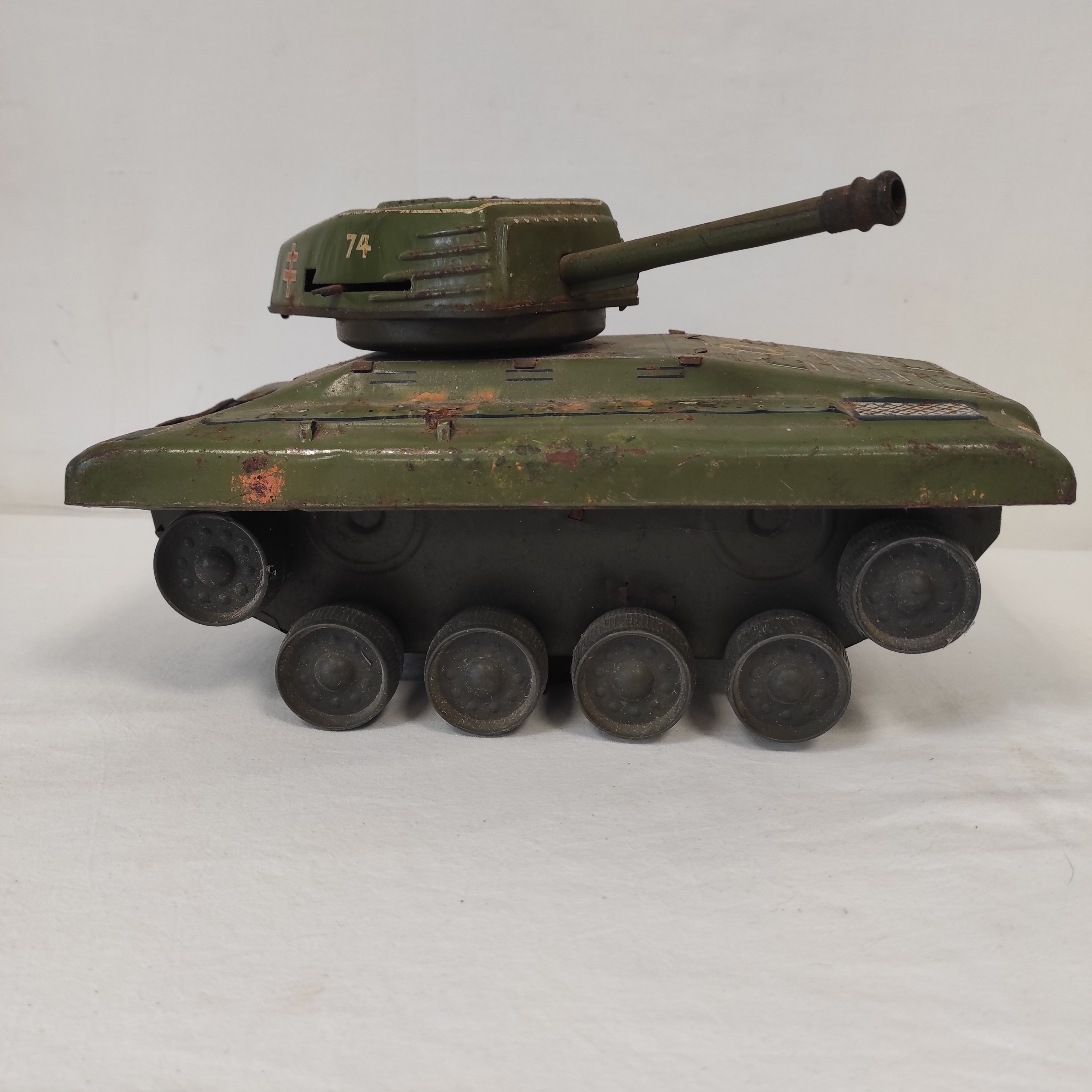 🏠 Jouet char " PUMA " mécanique à chef pour la maison pas cher et solidaire - Label Emmaüs