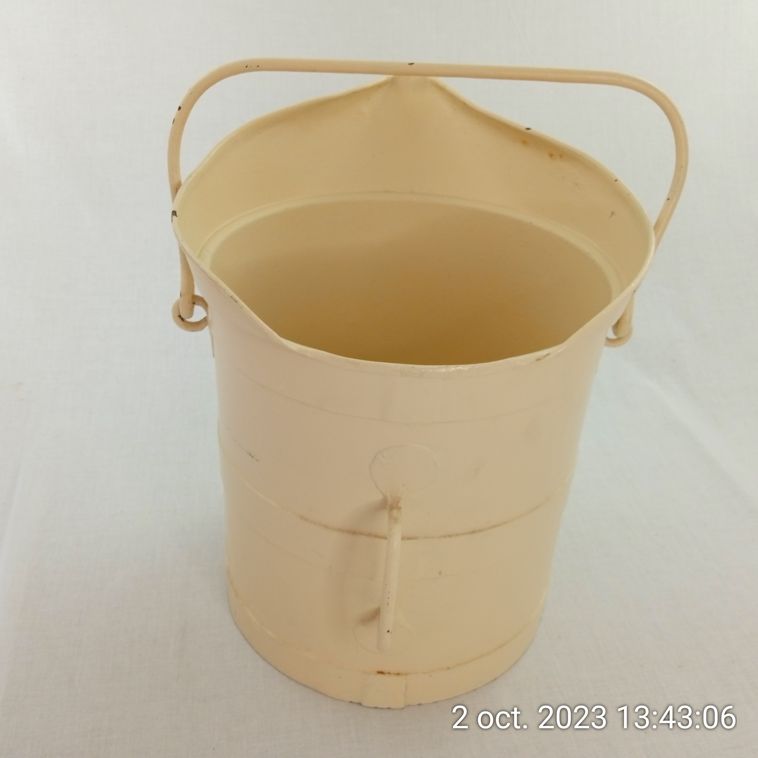 🏠 Ancien Décalitre En Tôle Paint Seau À Anse Verseur Outil Métier 1900 pour la maison pas cher ...