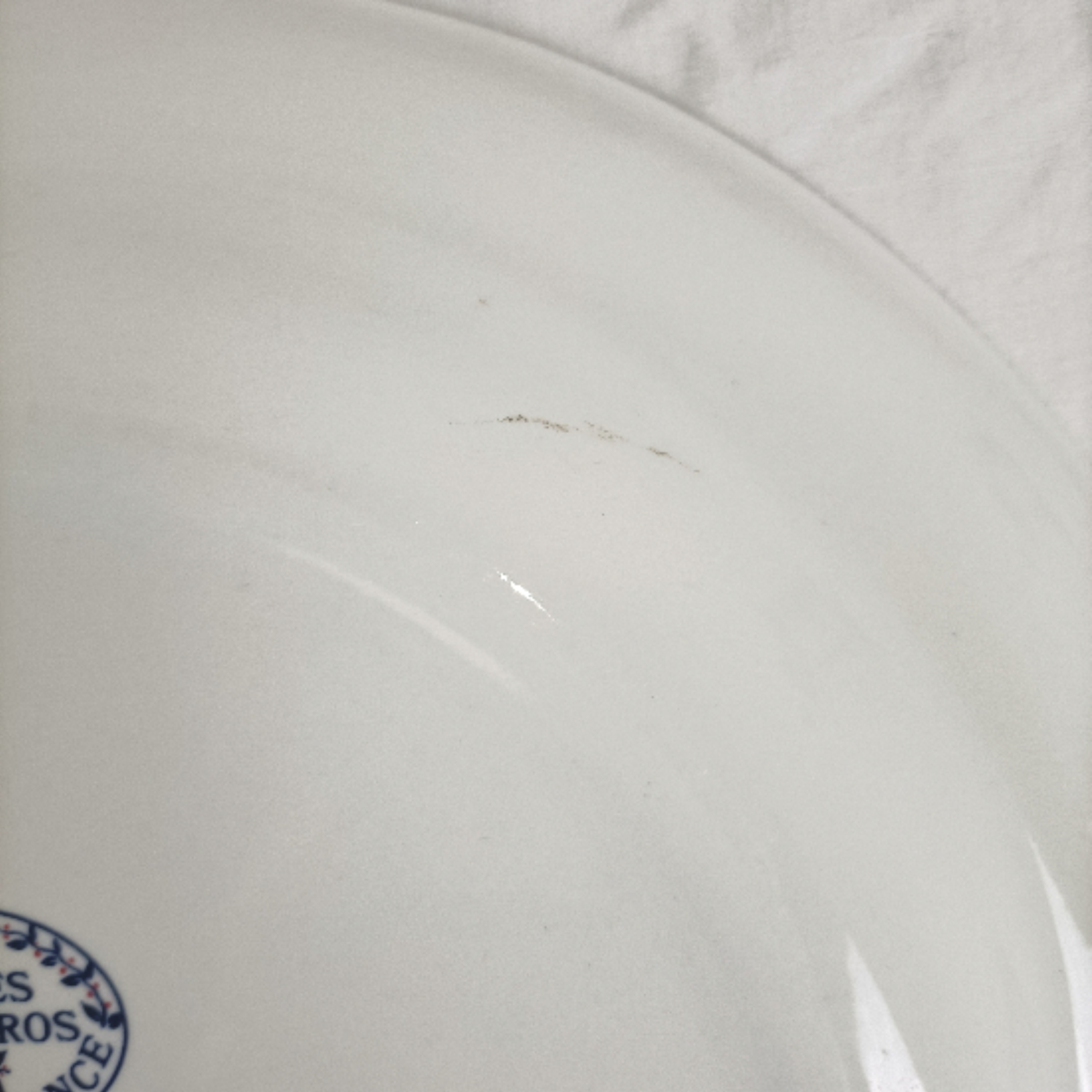 Assiette en porcelaine Sarreguemines "Les Frères TroisGros" - Label Emmaüs
