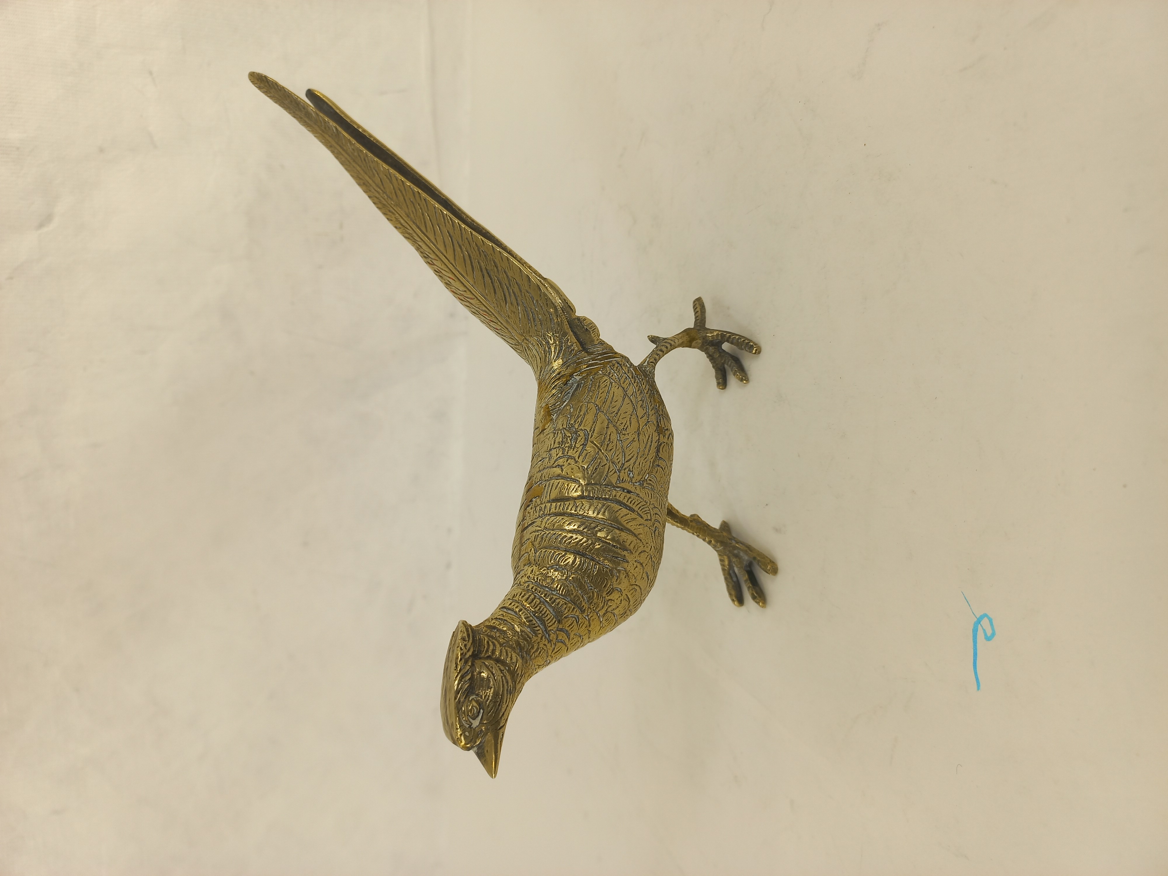 Grand faisan en laiton vintage avec crête et longue queue vers le haut ...