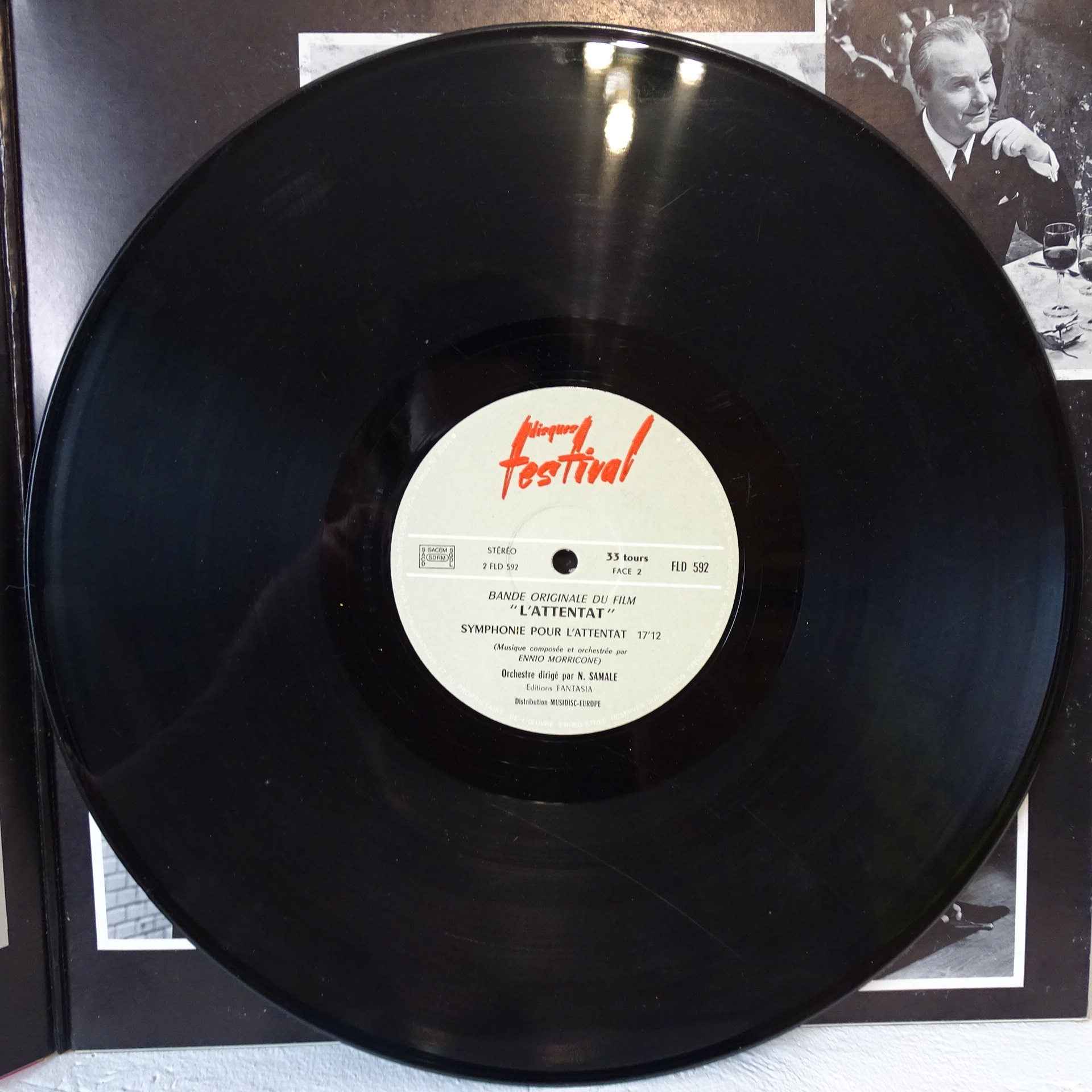 Vinyle 33 Tours "L'attentat - Bo du film" - Ennio Morricone - Label Emmaüs