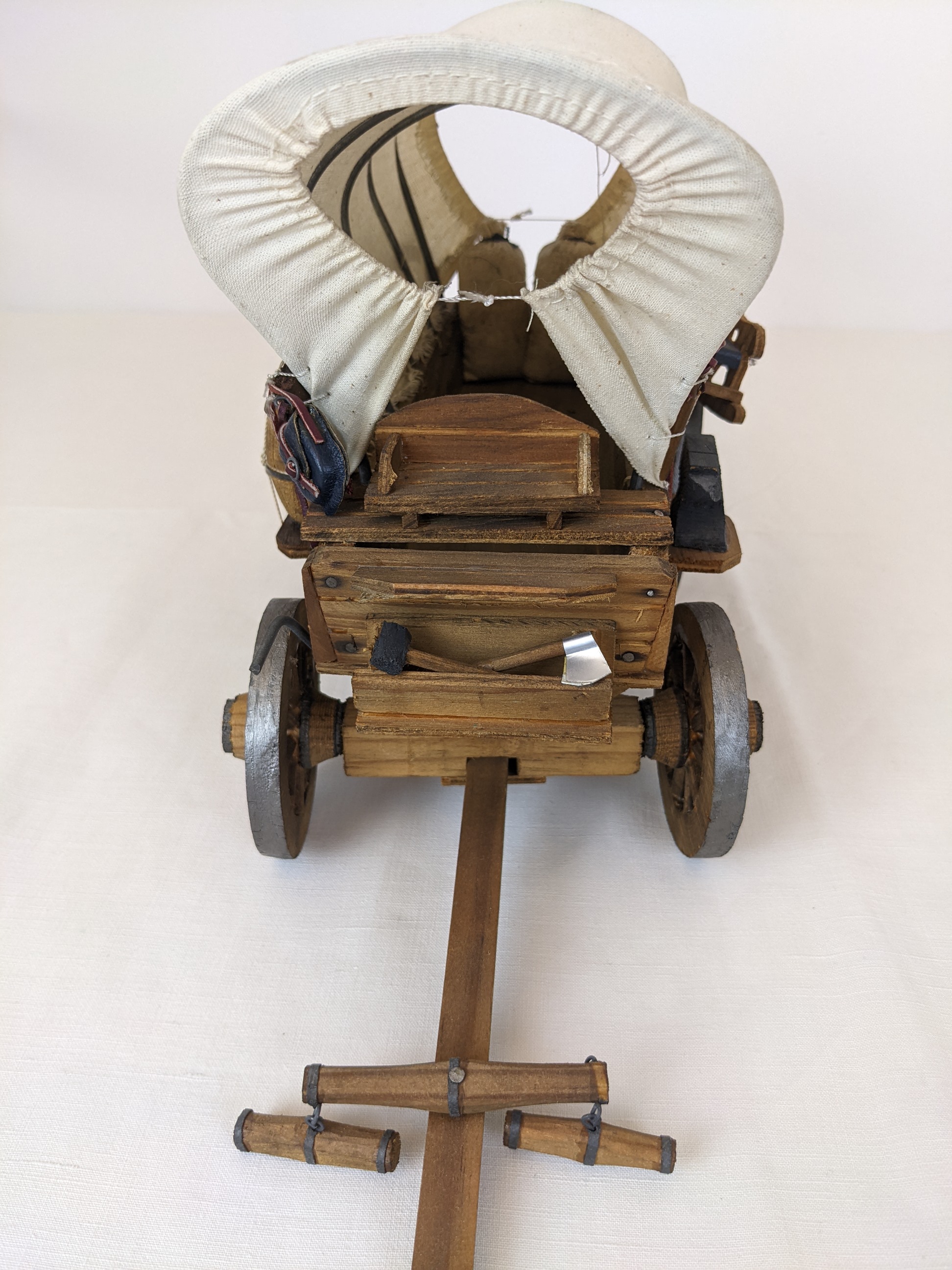 Chariot en bois Western - style rétro - Label Emmaüs