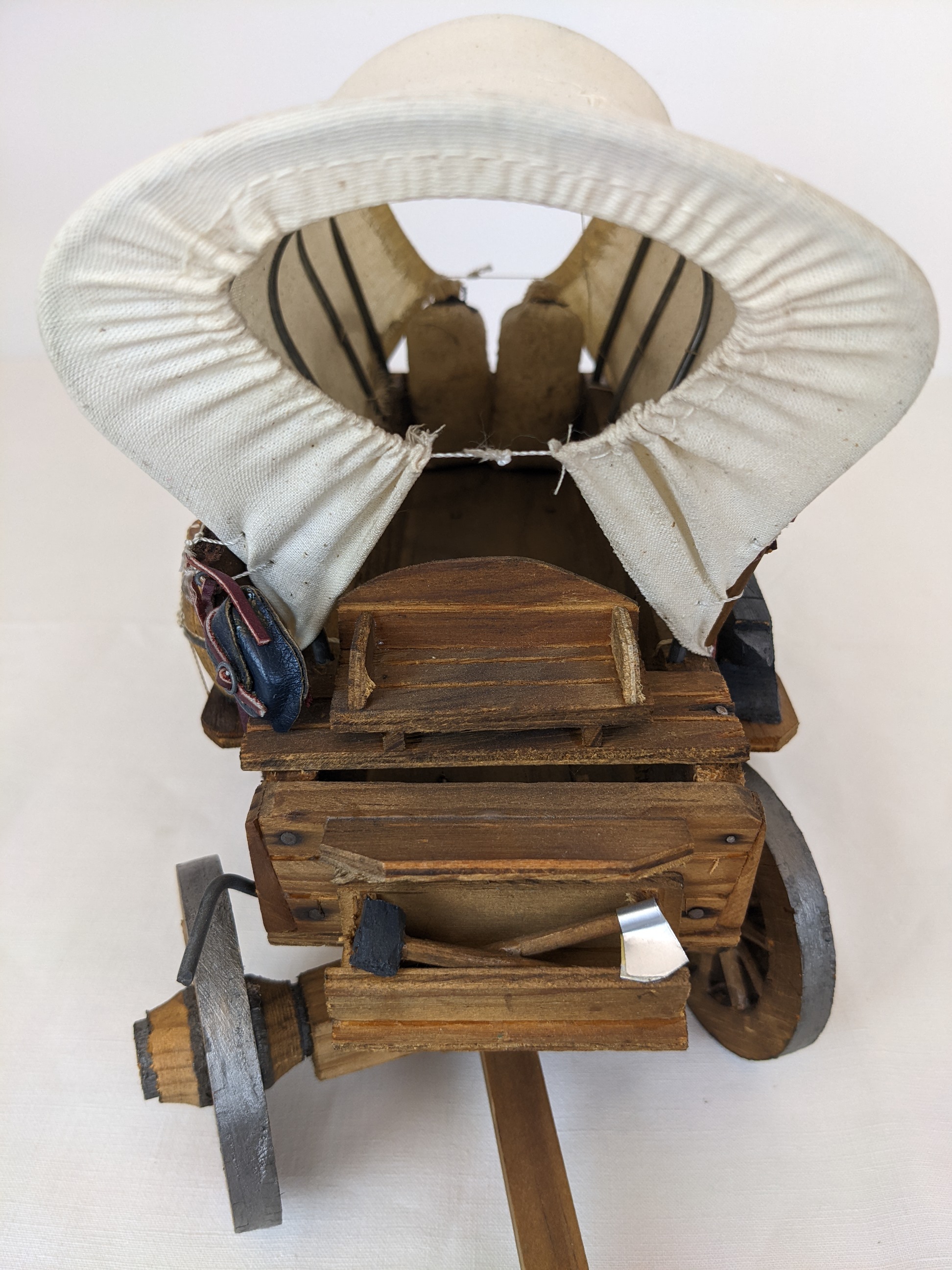 Chariot en bois Western - style rétro - Label Emmaüs