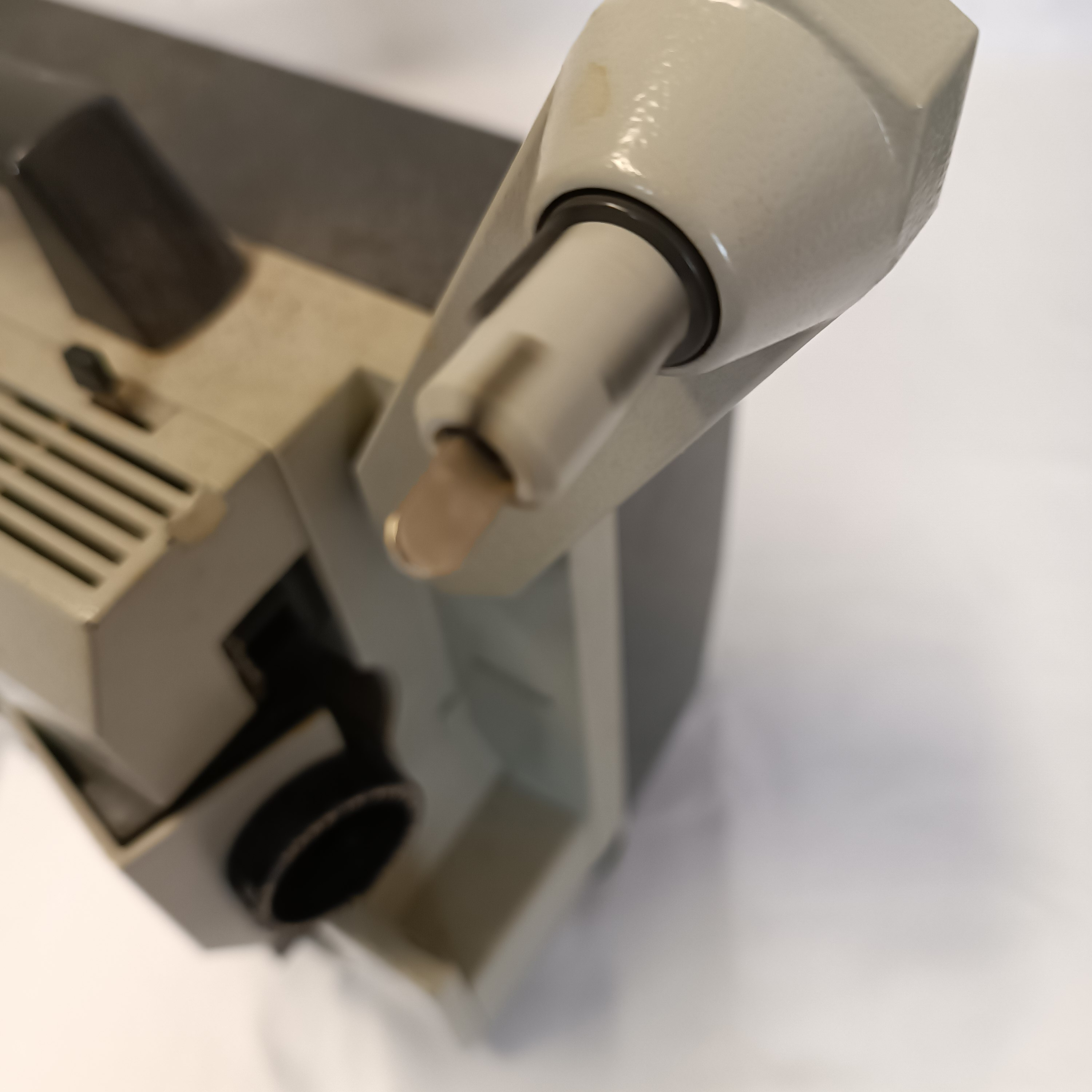 Projecteur de film Eumig Mark 501 Super 8 Standard 8 Cine Movie avec bobine d'entrainement ...