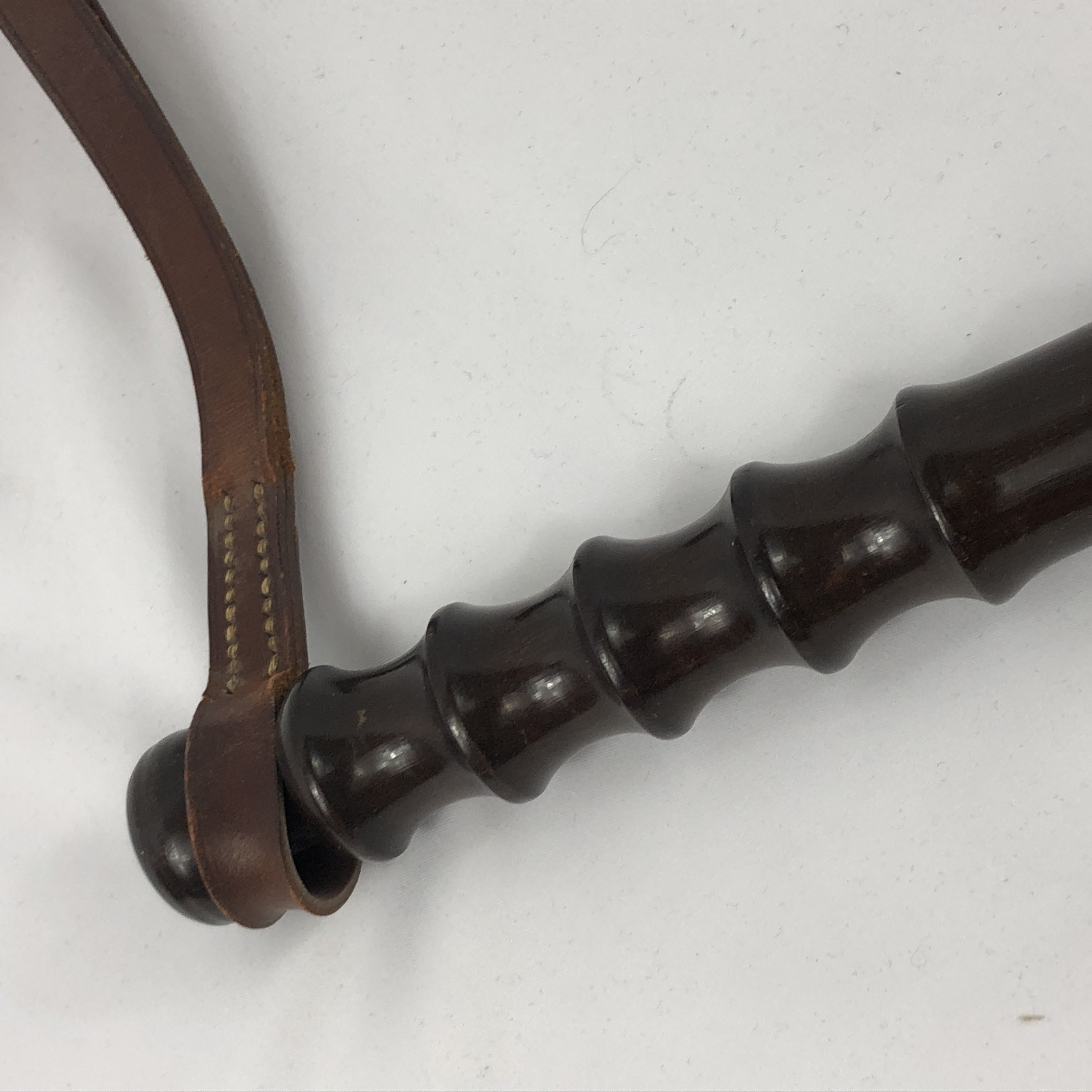 Ancienne matraque de police style britannique bois et dragonne en cuir ...